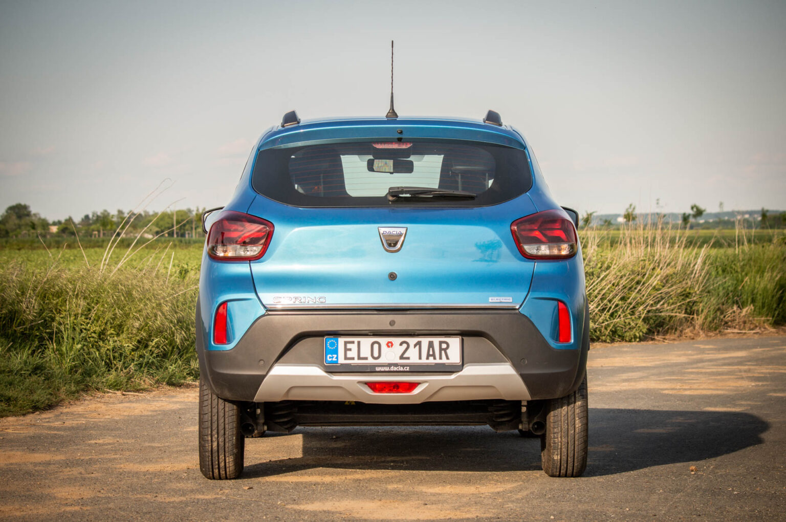TEST: Dacia Spring - elektromobil s mnoha NEJ | MOTORVIZE.cz